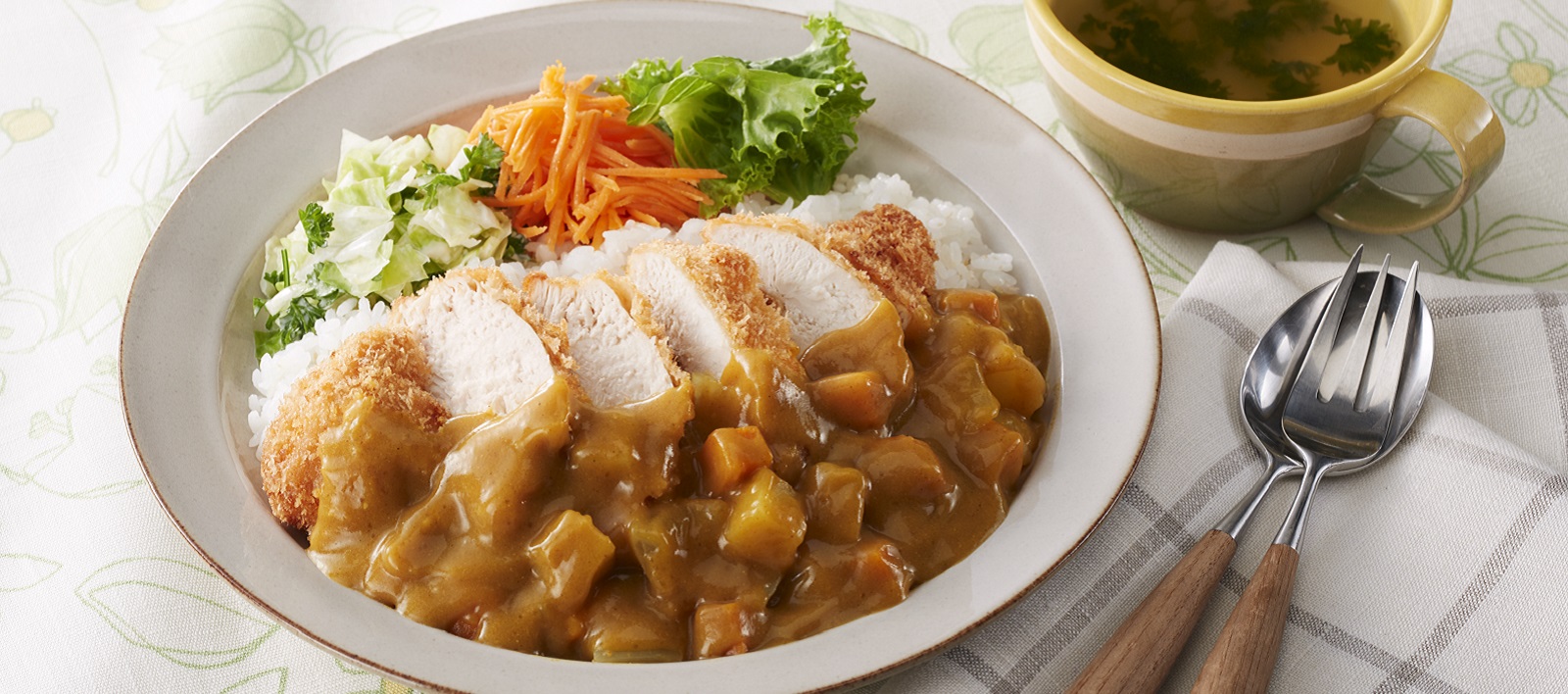 CURRY SAUCE WITH VEGETABLES HOT (RETORT) 210G ベジタブルカレーレト辛口 210G – New ...